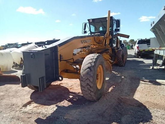 2002 VOLVO G720B GRADER - 150 HP - 30000 LB (OB | Heavy Construction ...