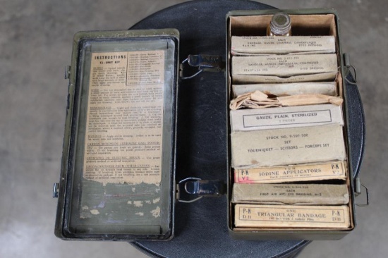 Original U.S. WW2 Era Army Jeep 12-Unit FIRST AID KIT | Guns & Military ...
