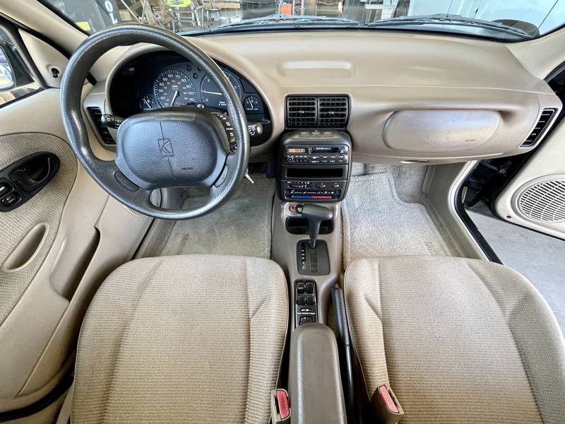 1999 Saturn Interior