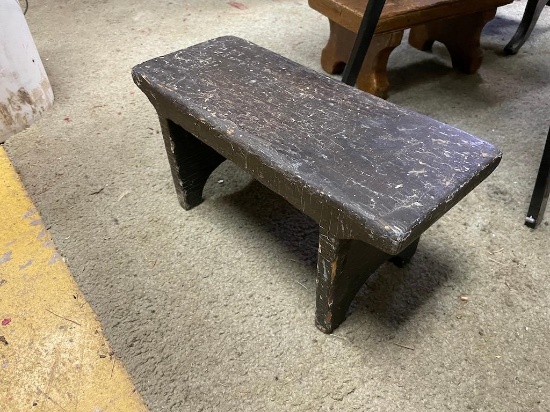 PINE FOOT STOOL, ORIGINAL DARK FINISH, ORILLIA, ONTARIO | Online ...