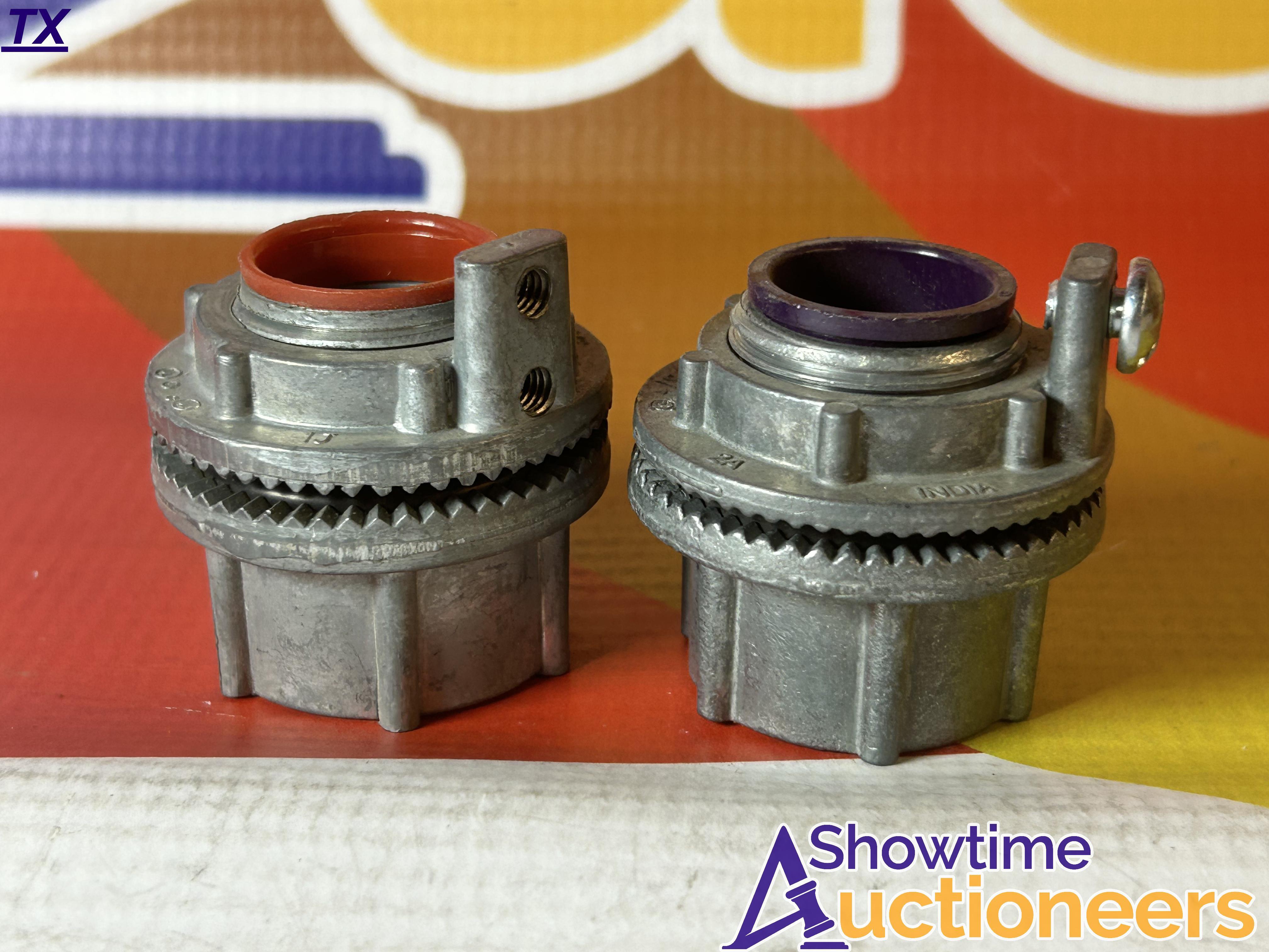 (44) Myers Scru-Tite Basic Hub 3/4'' (UNUSED) | Proxibid