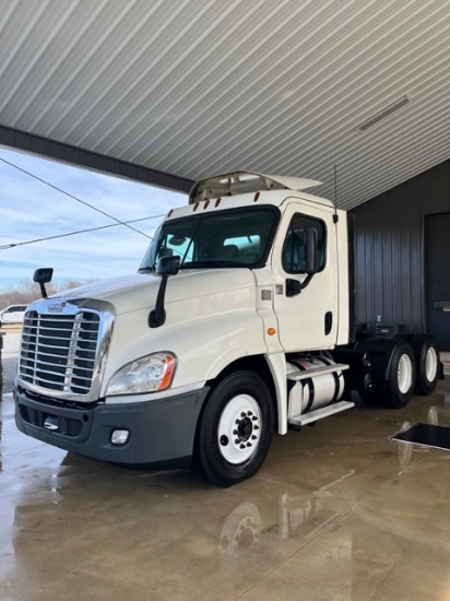 2017 FREIGHTLINER CASCADIA 125 DD13 12 SPEED AUTO LOW MILES ...