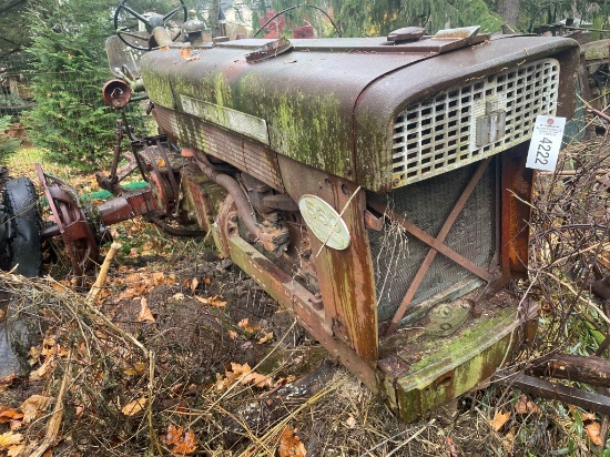 FARMALL 560 GAS | Online Auctions | Proxibid