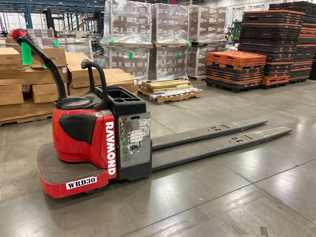 Warehouse Double Riders Nilfisk BR850S Rider Scrubber Dryer Warehouse