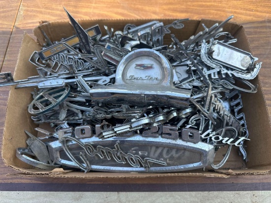 Flat #8 of OEM Chrome Auto Marquee Name Plates | Online Auctions | Proxibid