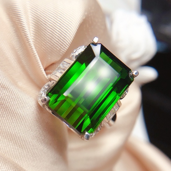 Elbert Gallery Auction Catalog - Elbert Jewelry Summer Blowout Sale| Day3 Online Auctions | Proxibid