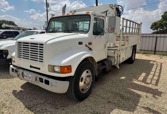 1999 Internatiobal 4700, with 1999 Stellar 6000 knuckle boom | Heavy ...