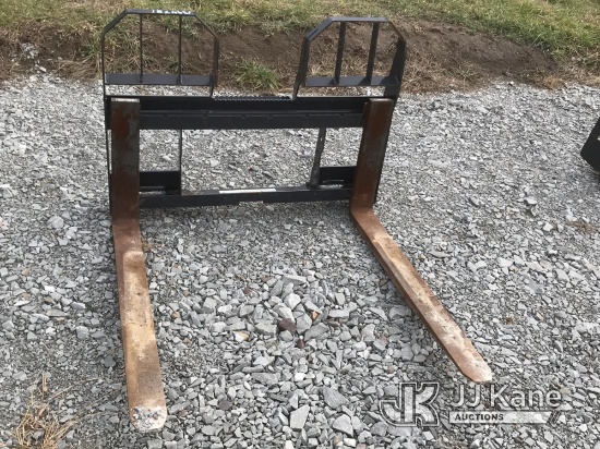 Bobcat 42 in. skid steer fork attachment NOTE: This unit is being sold ...