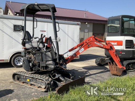 Kubota U17VR1 Mini Hydraulic Excavator Wrecked-Condition Unknown, Hole ...
