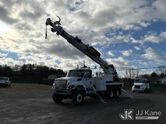 Altec D3060B-TR, Digger Derrick rear mounted on 2013 International 7400 ...