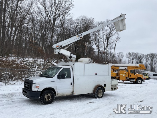 Altec AT200A, Telescopic Non-Insulated Bucket Van center mounted on ...