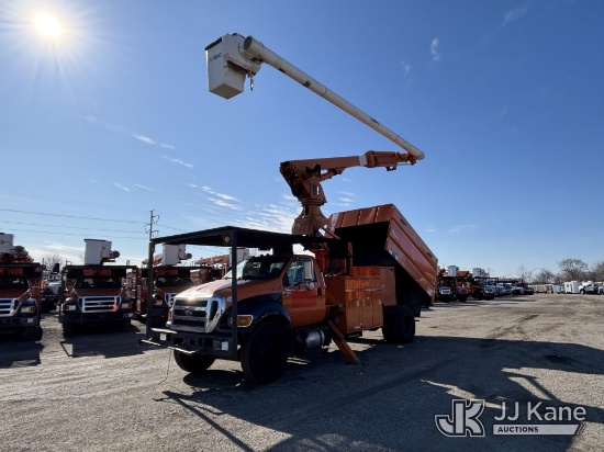 (Plymouth Meeting, PA) Altec LRV-60E70, Over-Center Elevator Bucket ...