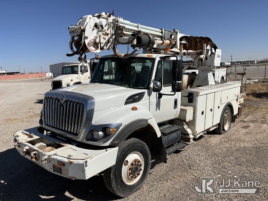 (Artesia, NM) Altec DM45-BR, Digger Derrick rear mounted on 2008 ...