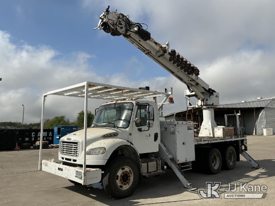 (Sinton, TX) Altec DC47-BR, Digger Derrick rear mounted on 2013 ...