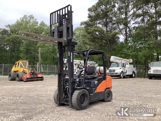 (Graysville, AL) 2018 Doosan G35C-7 Pneumatic Tired Forklift Runs ...