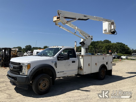 (Charlotte, MI) Versalift SST40EIH-01, Articulating & Telescopic Bucket ...