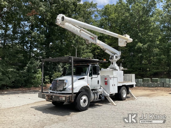 (Snellville, GA) Altec LR760-E70, Over-Center Elevator Bucket Truck rear mounted on 2016 ...