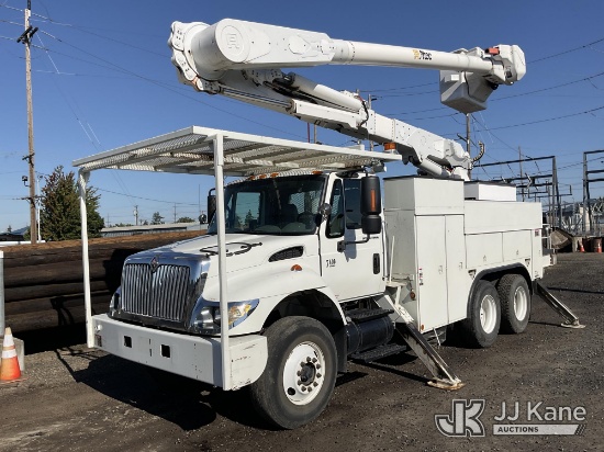 (Springfield, OR) Altec AM55, Bucket Truck rear mounted on 2006 ...
