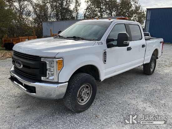 (Wheatcroft, KY) 2017 Ford F250 4x4 Crew-Cab Pickup Truck Runs & Moves ...
