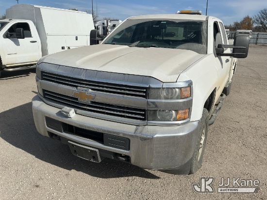 (Wichita, KS) 2015 Chevrolet Silverado 2500HD 4x4 Extended-Cab Service ...