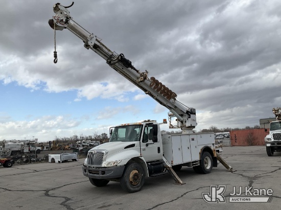 (Salt Lake City, UT) Altec DM47-TR, Digger Derrick rear mounted on 2006 ...