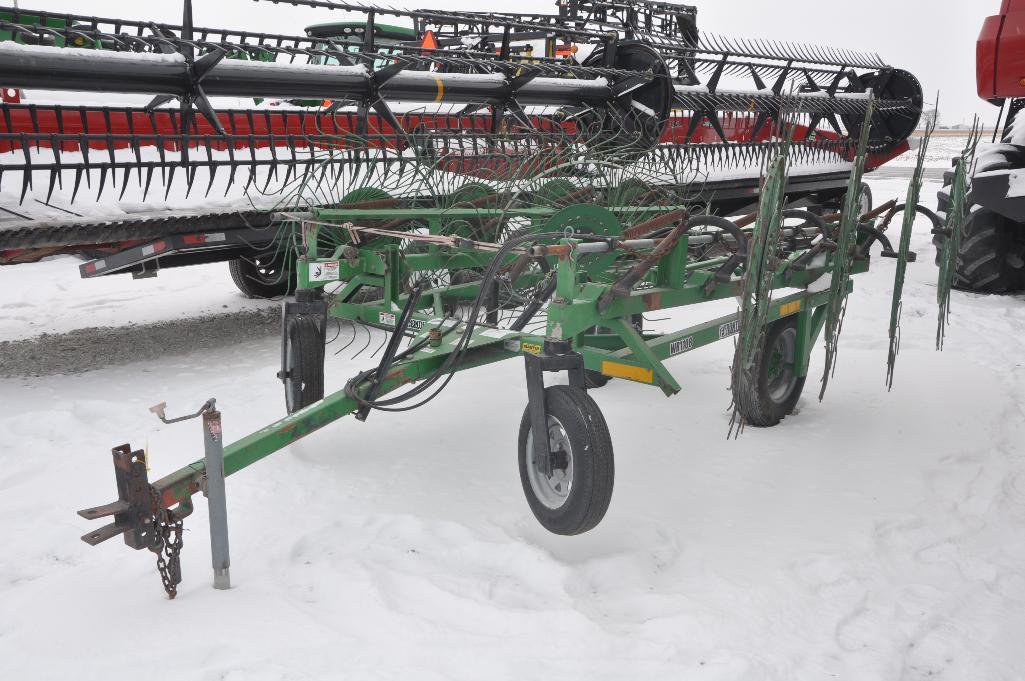Frontier WR1108 8 wheel hay rake | Proxibid