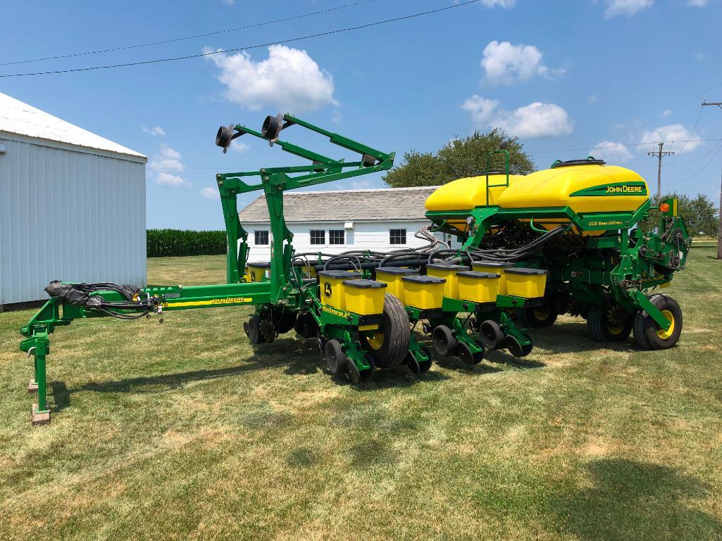 John Deere 12 Row Planter 2011 John Deere 1770NT Planters: Drawn