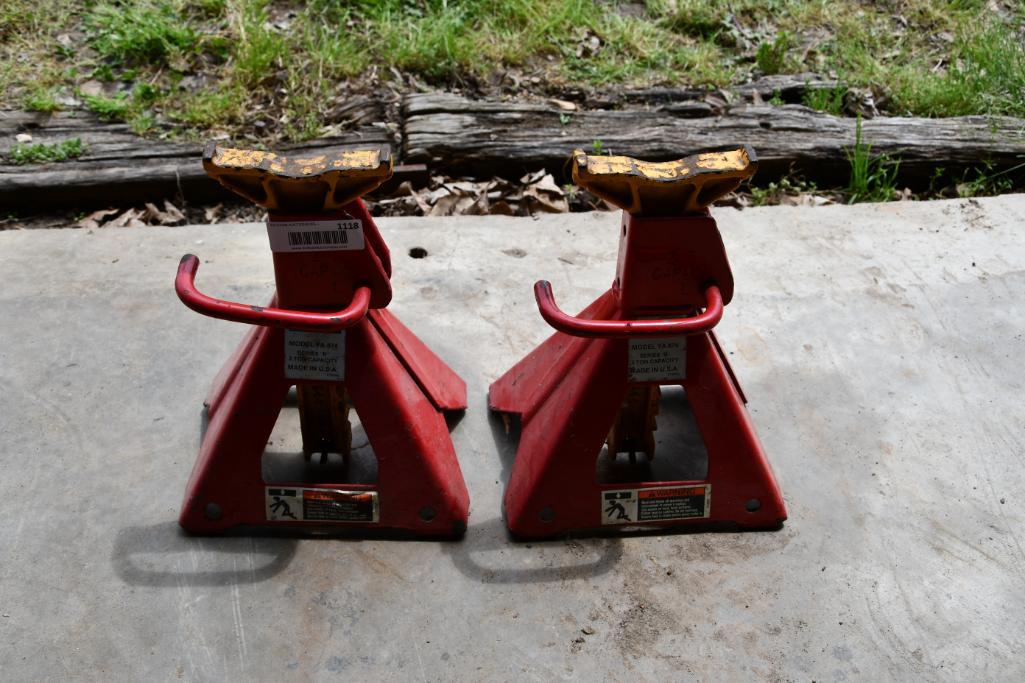 Set of Snap-On Model YA874 2-ton jack stands | Proxibid