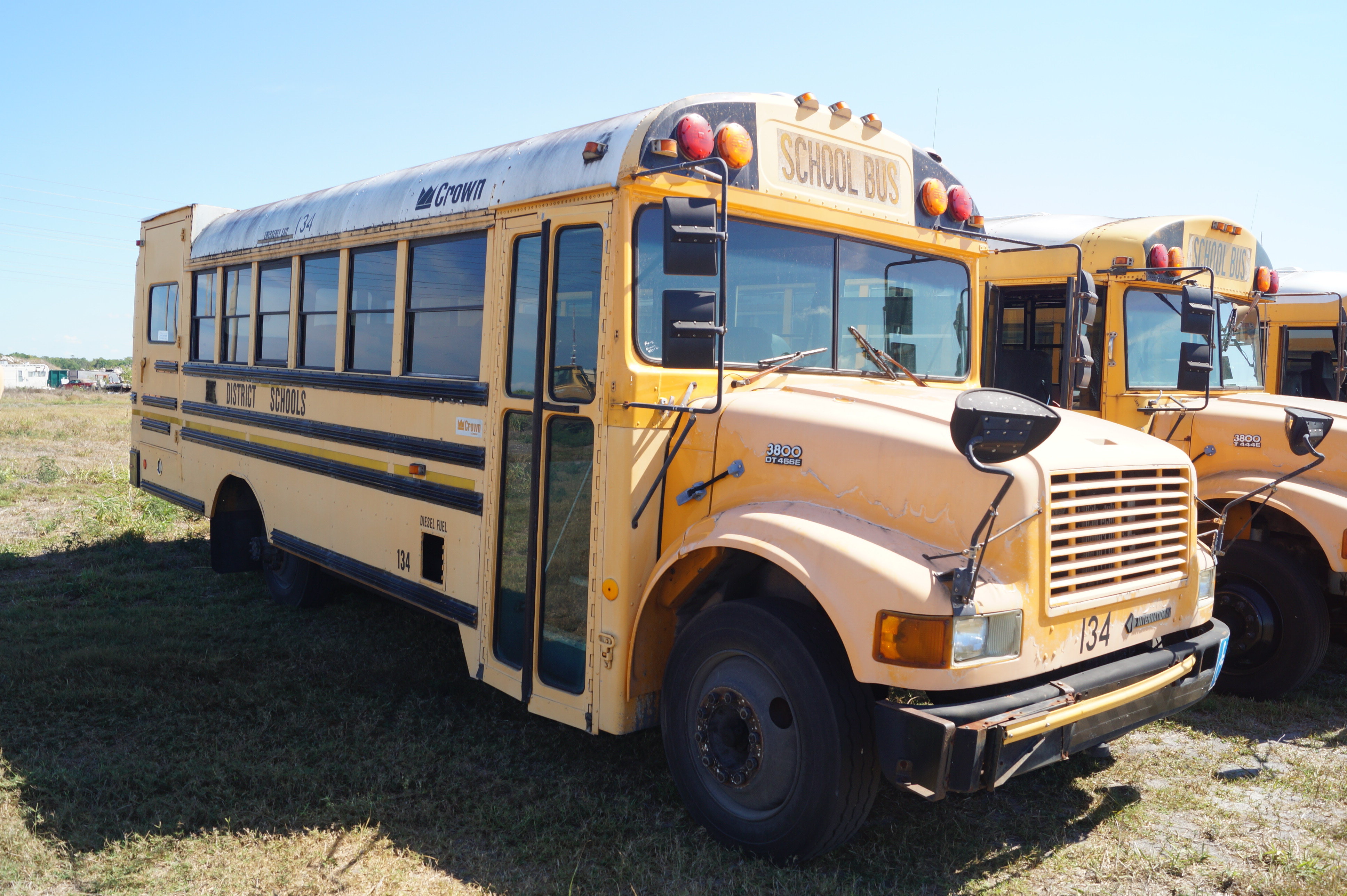 Crown By Carpenter School Bus Quick Clip: Crown Supercoach 2 6V92