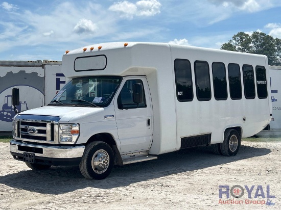 2019 Ford E-450 Super Duty Passenger Bus | Cars & Vehicles Buses Large ...
