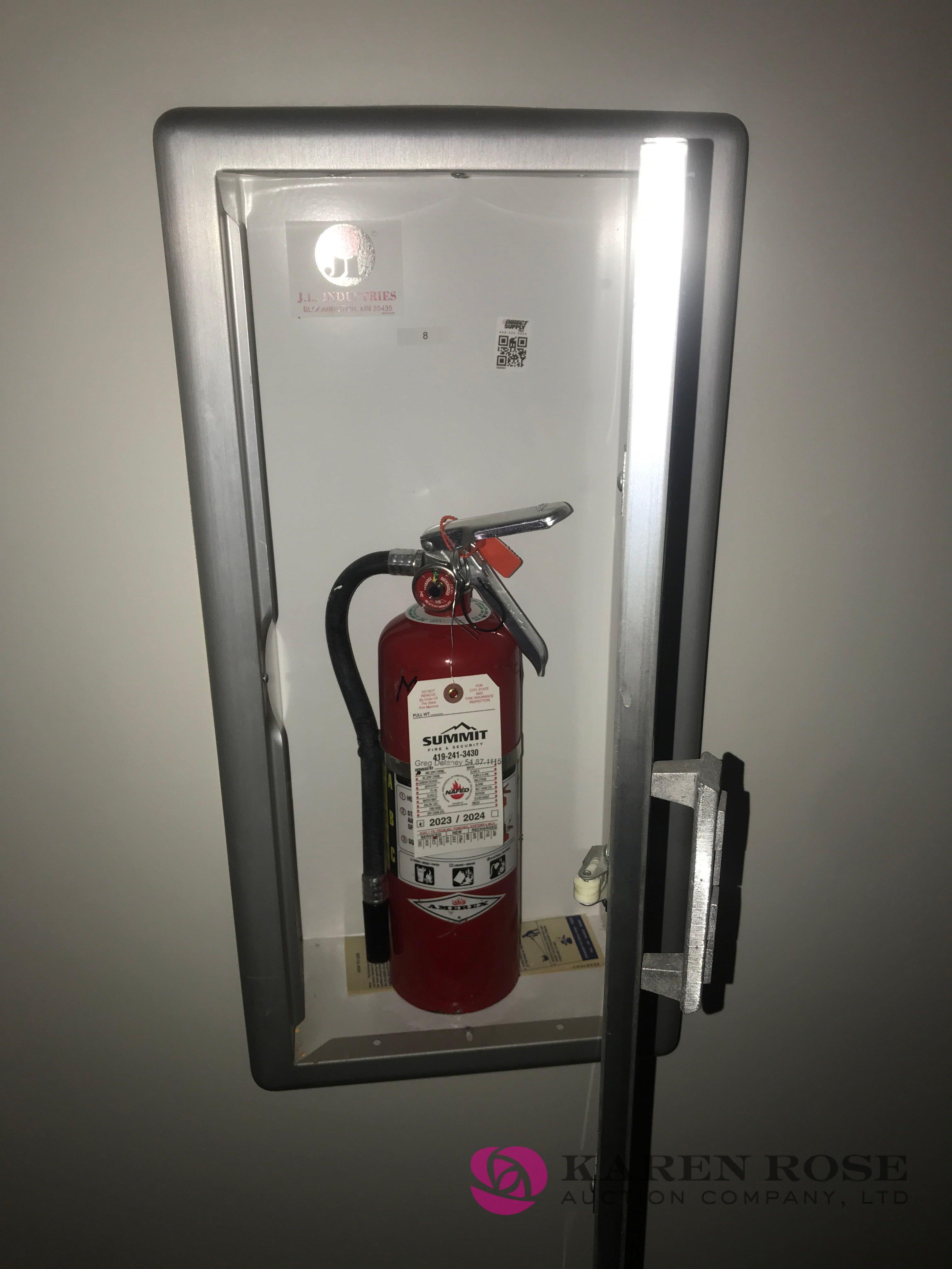 Fire extinguisher/case | Proxibid