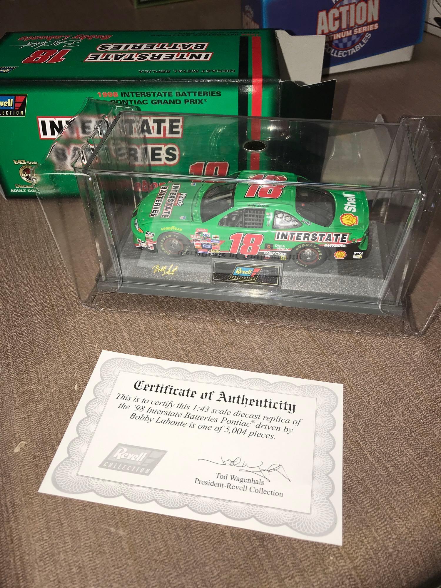 Revell Bobby Labonte 18 interstate batteries 1/43 | Proxibid
