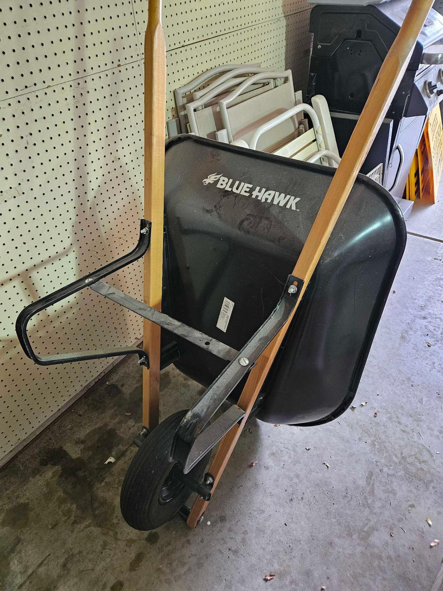 blue hawk wheel barrow | Proxibid