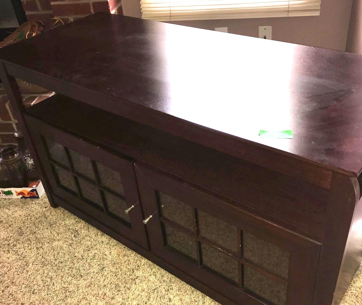 Cabinet 4 ft x 20 in | Proxibid