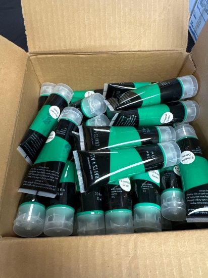 40 Emerald Green craft paint | Art, Antiques & Collectibles Toys ...