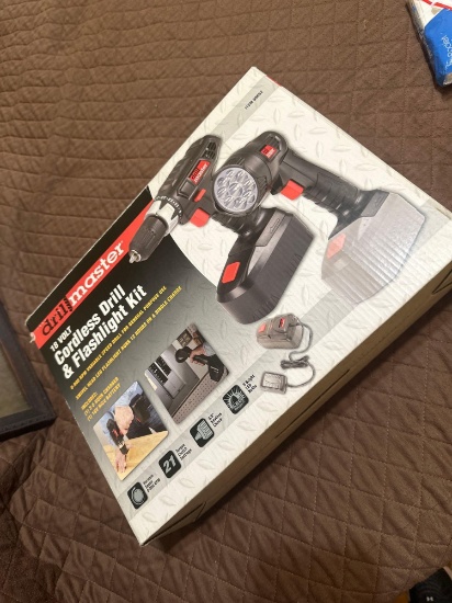 drill master 18 volt cordless drill & flashlight kit | Online Auctions ...