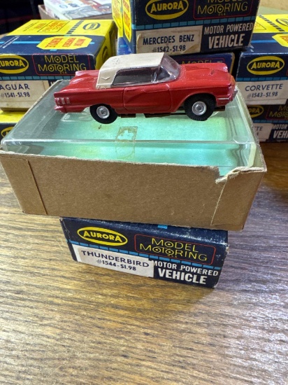 model motoring Aurora slot car TBird | Online Auctions | Proxibid