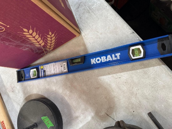 Kobalt level new | Online Auctions | Proxibid