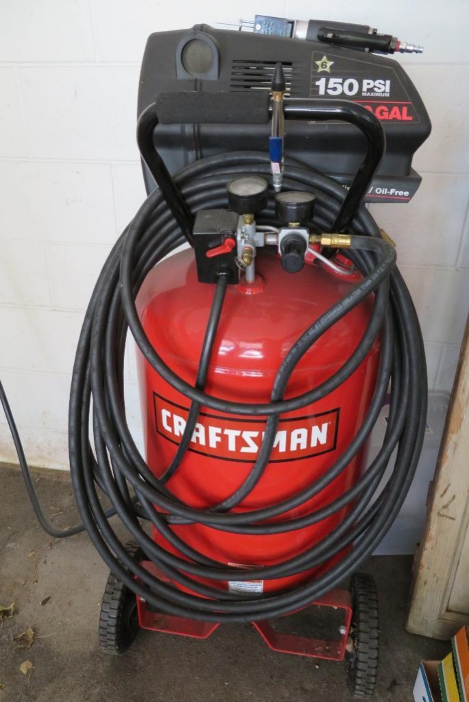 Craftsman Air Compressor, 150 PSI, 6 HP, 30 gallon, wheeled | Barnebys