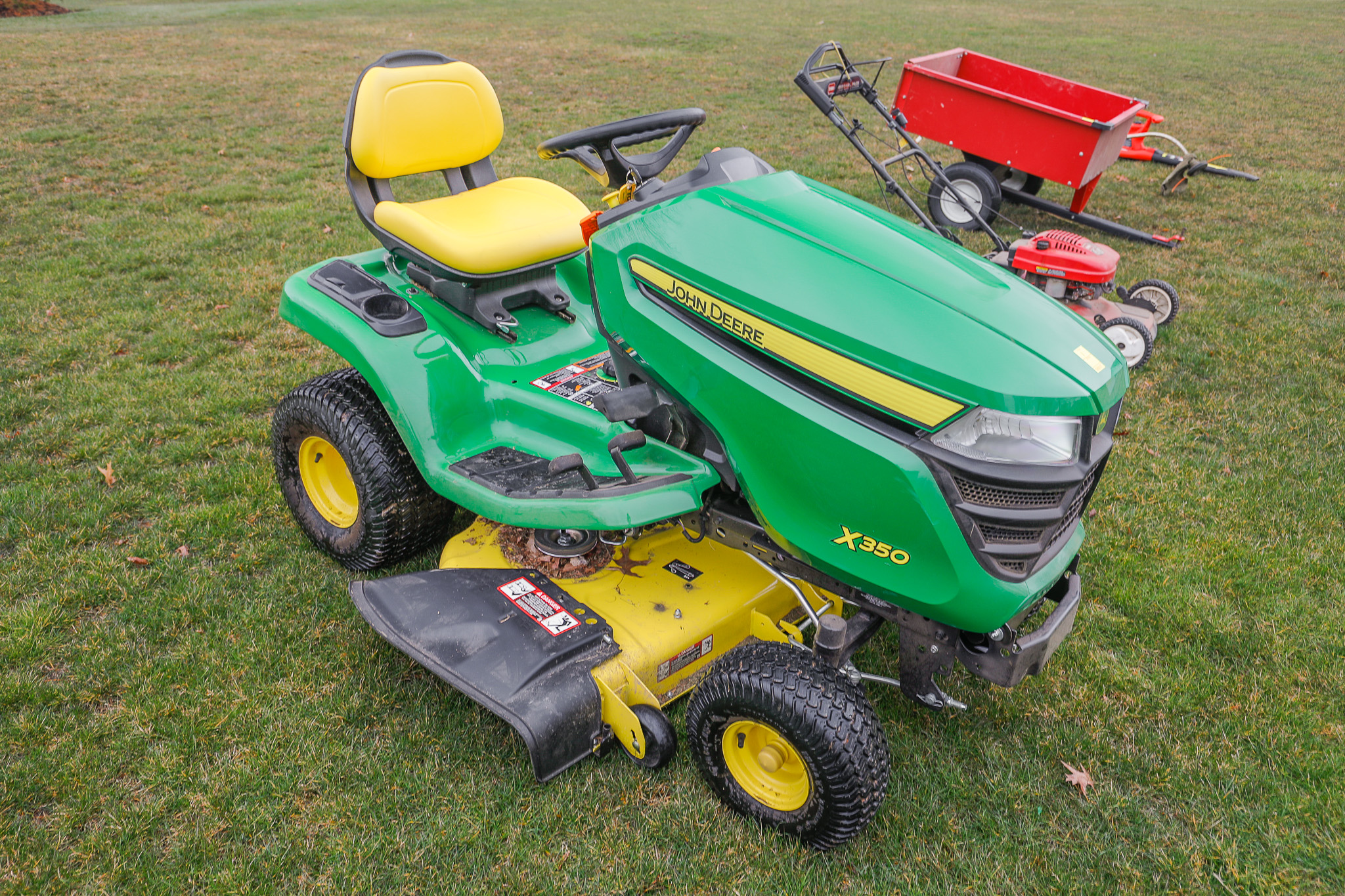 John Deere X350 Mower 42" Deck With Bagger 23 | Proxibid
