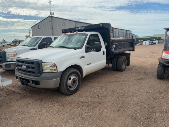2005 Ford Ford F350 Super Duty XL / XLT Tandem Axle Cab/Chassis ...