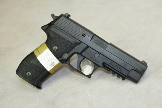 Sig Sauer Mod P226 Cal 9mm | Guns & Military Artifacts Handguns & Pistols Semi-Automatic Pistols ...