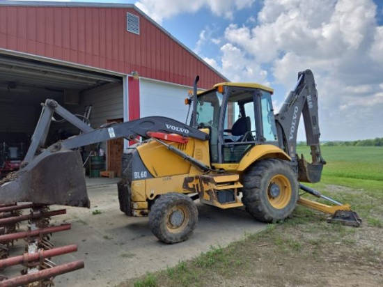 Volvo?BL60 Backhoe Loader with extend-hoe | Online Auctions | Proxibid