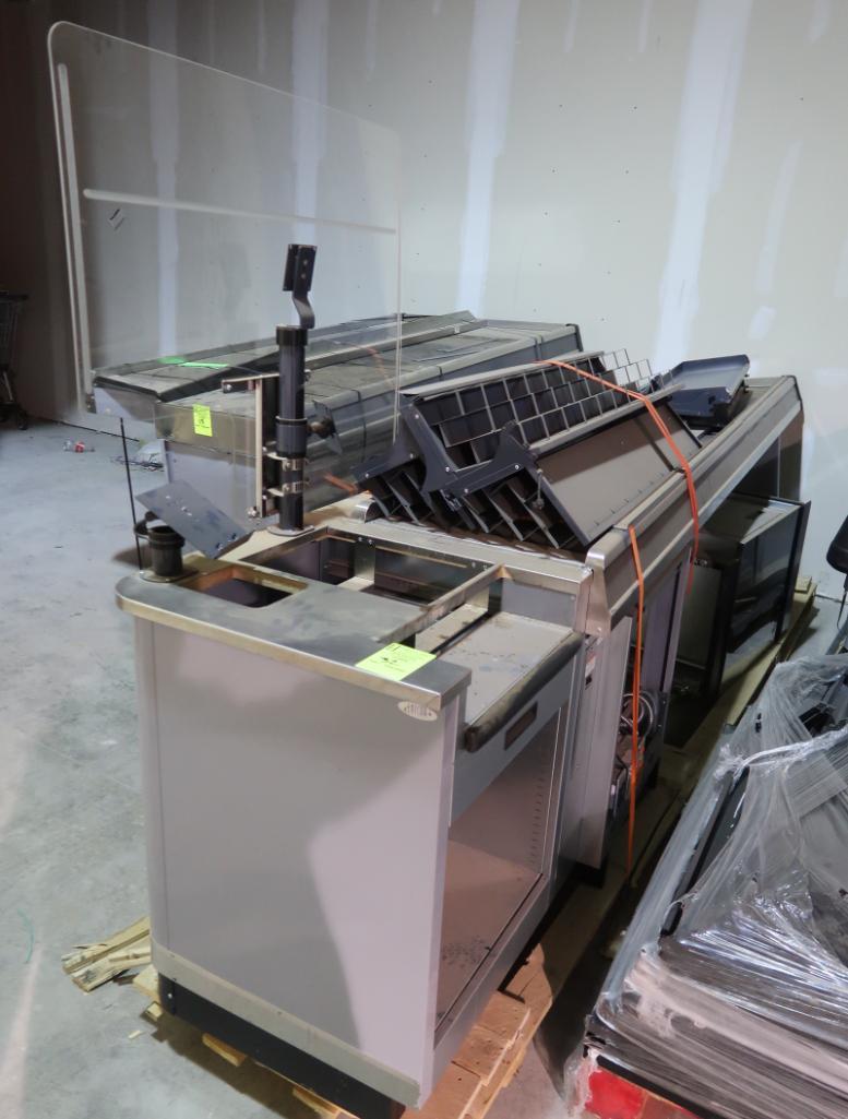 Laicor checkstand, w/ 10' lead-in belt, cashier | Proxibid