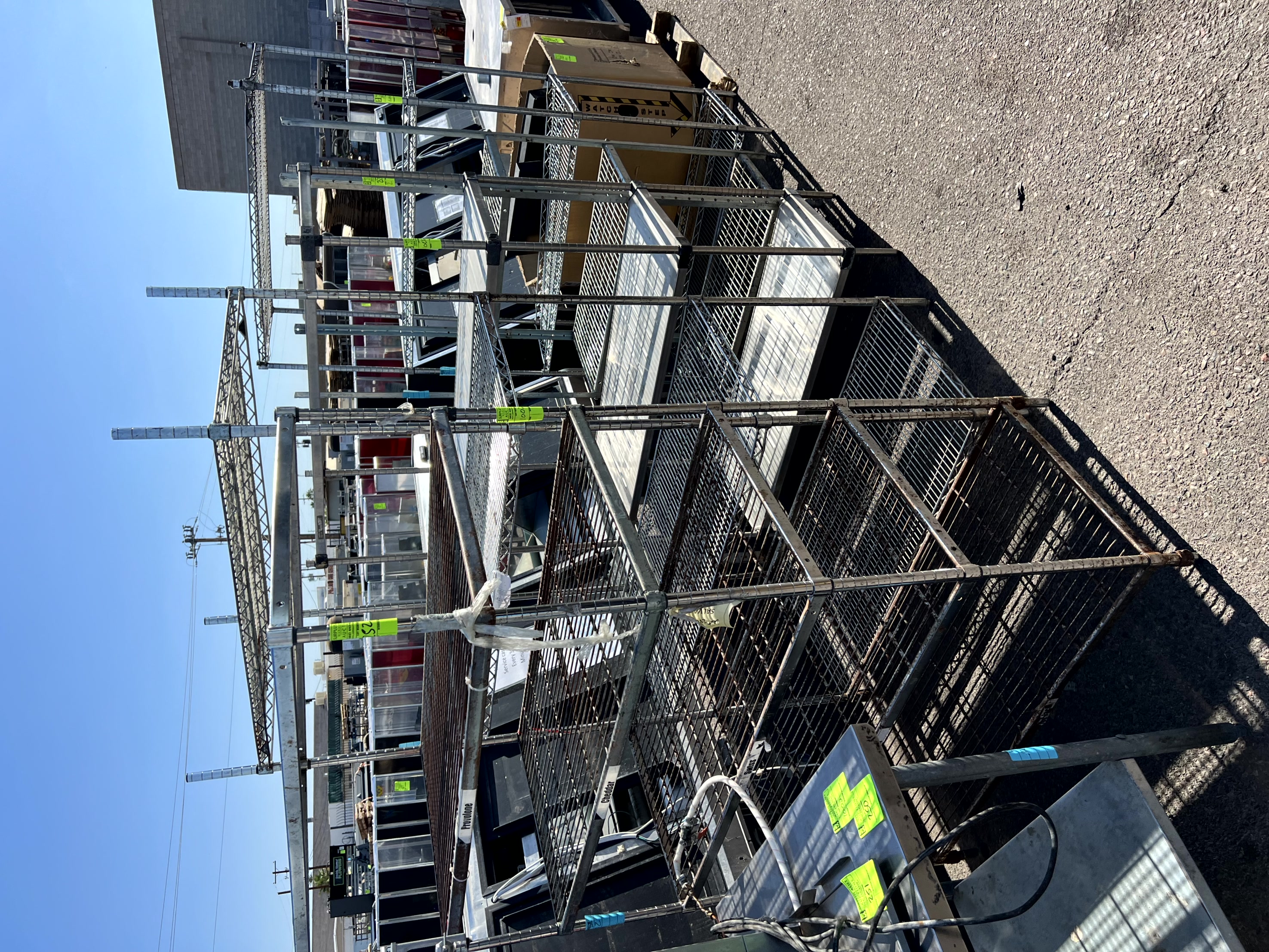 Aluminum and Metro Racks | Proxibid