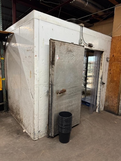 walk-in cooler w/ 9) glass doors & door racks | Industrial Machinery ...