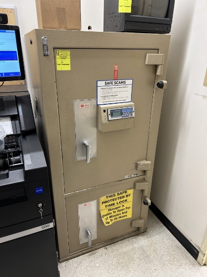 AMSEC TWO COMPARTMENT SAFE W/ VINDICATOR LOCK II | Guns & Military ...