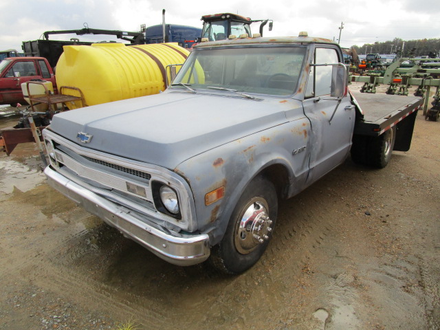 1969 Chevy C30