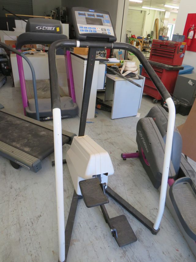 Tectrix commercial stepper | Proxibid