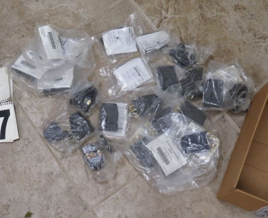 Stage Light Male & Female Plugs, New Box | Online Auctions | Proxibid